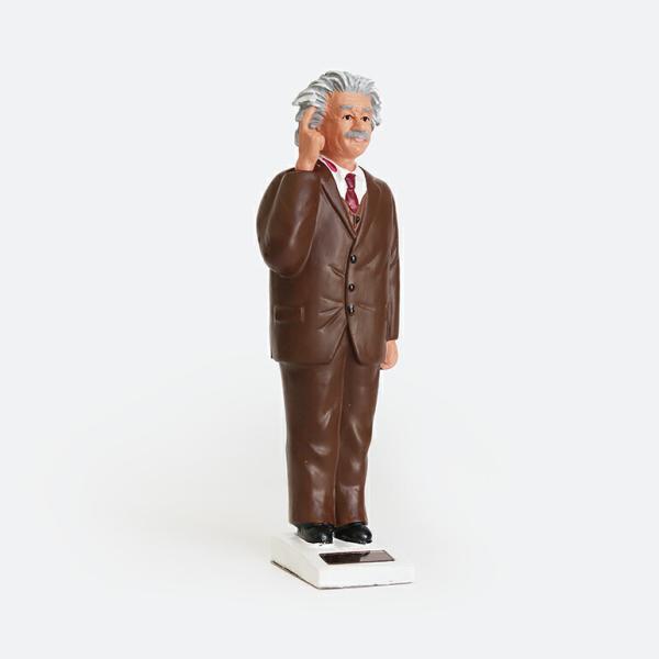 アインシュタイン 人形 ソーラーパネル 太陽光 オブジェ KIKKERLAND キッカーランド Solar Einstein
