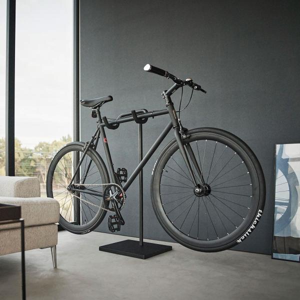 ・ブランド：YAMAZAKI（山崎実業）/日本・ジャンル：自転車スタンド・主な素材：スチール 粉体塗装（本体）/ポリプロピレン（キャップ）/シリコーン（滑り止め）・生産国：中国・サイズ：約W380xD330xH940mm・重量：約6100g...