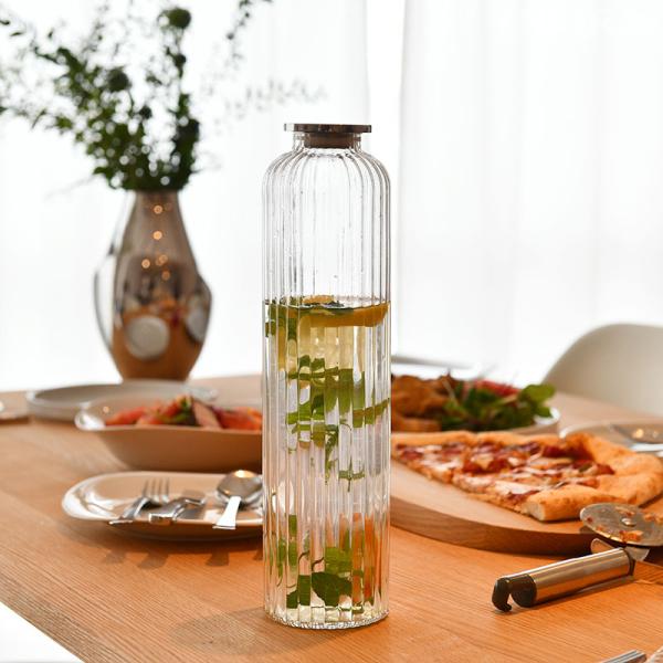 スウェーデン王族の称号を持つシグヴァルド ベルナドッテ（Sigvard Bernadotte）はジョージ ジェンセンの初期コラボレーション相手となったデザイナーのひとりでした。 機能主義の潮流に強く影響を受けたベルナドッテ（BERNADOT...