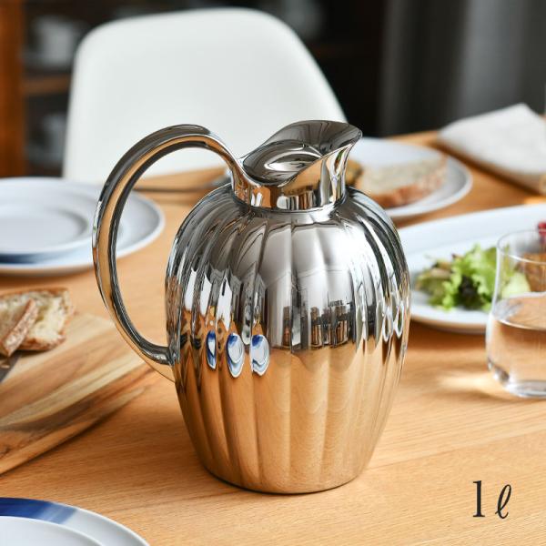 商品名：BERNADOTTE サーモジャグ 1Lサイズ：約 直径 18 cm × 高さ 23.5 cm容　量：1 L素　材：ステンレススティール（ミラー仕上げ）制　作：2002年※ご覧頂く環境により色・素材の見え方などが実際の商品と多少異な...