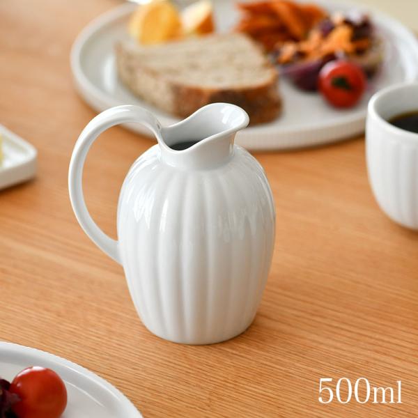 商品名：BERNADOTTE クリーマージャグ 500mlサイズ：約 直径 9.4 cm × 幅 12.2 cm × 高さ 13.8 cm容　量：500 ml素　材：ホワイトポーセリン※食洗機OK※化粧箱は輸送中の揺れなどにより、軽度な表面...