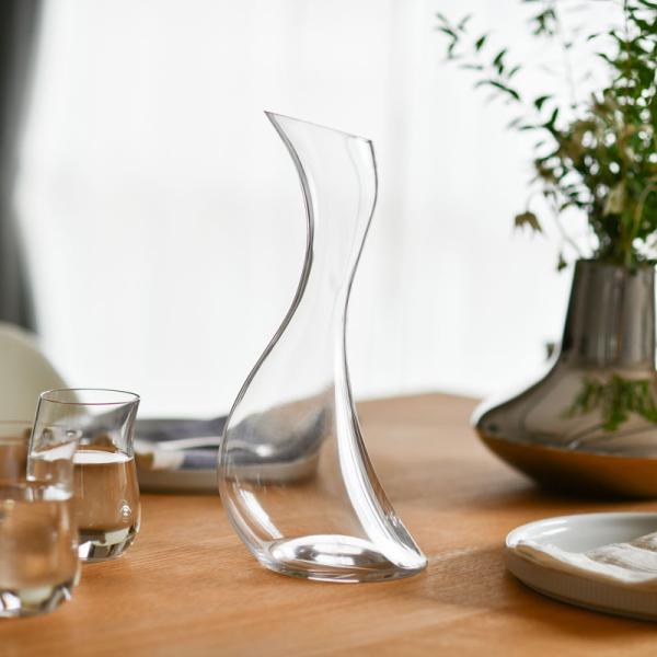 商品名：COBRA カラフェブランド：Georg Jensen（ジョージジェンセン）デザイナー：コンスタンティン ウォルトマン（Constantin Wortmann）サイズ：約 高さ 29 cm／容量 0.75L素　材：クリアガラス制　作...