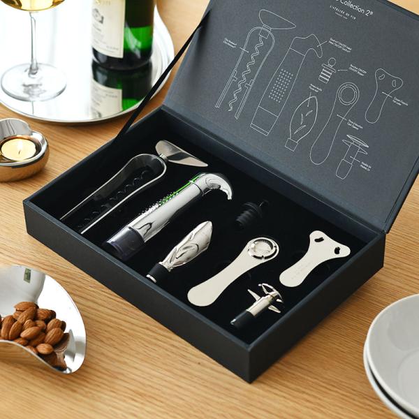 商品名：オエノコレクション 2ブランド：L’ATELIER DU VIN（ラトリエ デュ ヴァン）サイズ：約 縦 20 cm × 横 30 cm × 高さ 5 cm素　材：〈ケース〉木材〈ツール〉ステンレススティールセット内容：Chic M...