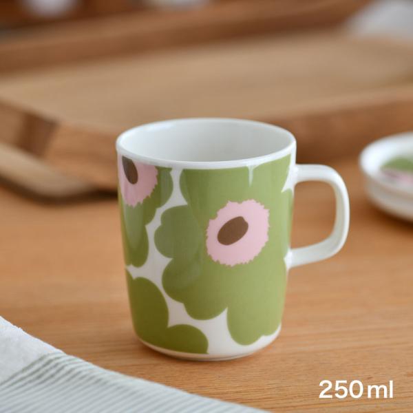 商品名：UNIKKO マグカップ 250mlブランド：marimekko（マリメッコ）テキスタイルデザイン：Maija ja Kristina Isolaサイズ：約 直径 8 cm × 高さ 9.5 cm／容量 250 ml材　質：磁器※食...
