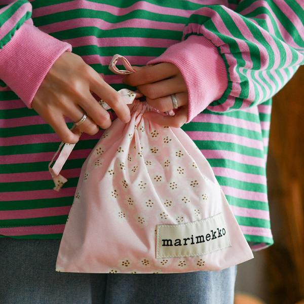 商品名：Puketti All Purpose Bag ポーチ 巾着袋ブランド：marimekko（マリメッコ）テキスタイルデザイン：Annika Rimalaサイズ：約 縦 22 cm × 幅 22.5 cm × マチ 0.5 cm素　材...