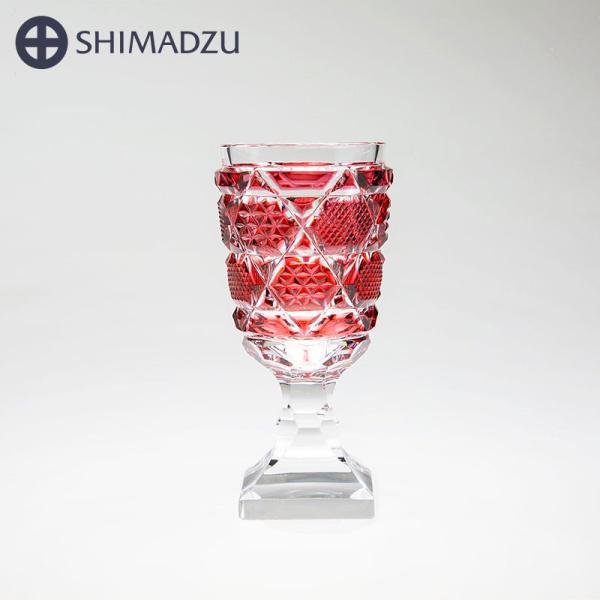 商品名：薩摩切子 脚付杯 中 cut65ブランド：島津興業 薩摩ガラス工芸サイズ：約 高さ 12.6 cm × 直径 6 cm / 容量 90 ml素　材：クリスタルガラス※ひとつひとつ職人による手作りにより若干サイズが異なる場合がございま...