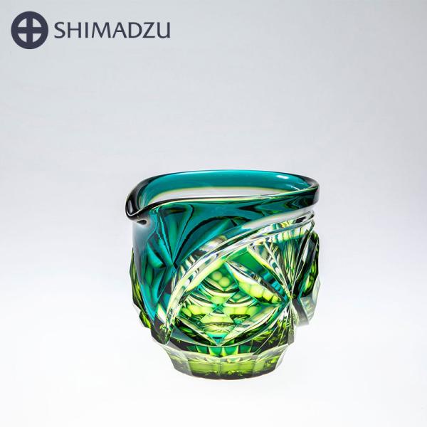 商品名：薩摩切子 片口 cut202ブランド：島津興業 薩摩ガラス工芸サイズ：約 高さ 8.5 cm × 直径 8.7 cm / 容量 240 ml素　材：クリスタルガラス※ひとつひとつ職人による手作りにより若干サイズが異なる場合がございま...
