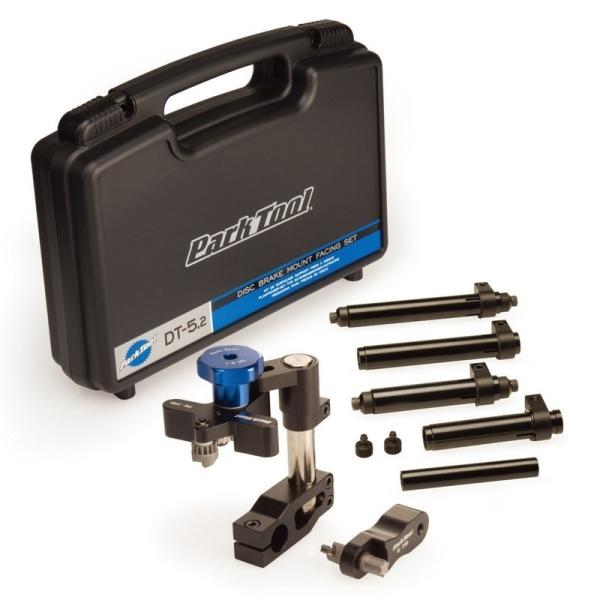 ■インターナショナル、ポストマウントに加え、シマノのディスクロード用のフラットマウント規格のキャリパー取付台座に対応可能なフェーシングツールキット。■安定した高い制動力を発揮するディスクブレーキも、ローターとキャリパーの位置が正しくなければ...