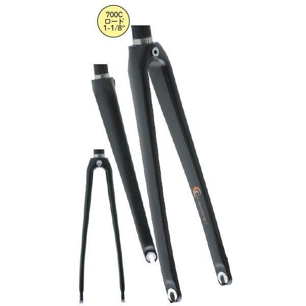 ★グラフィックデザインを一新●UD(ソフト)●1-1/8”●スレッドレスインテグラル●フルカーボンストレート●700C●OF:45●肩下：368mm●385g（コラム300mm）●クラウンワッシャーリング装着●タイヤクリアランス：33.58...