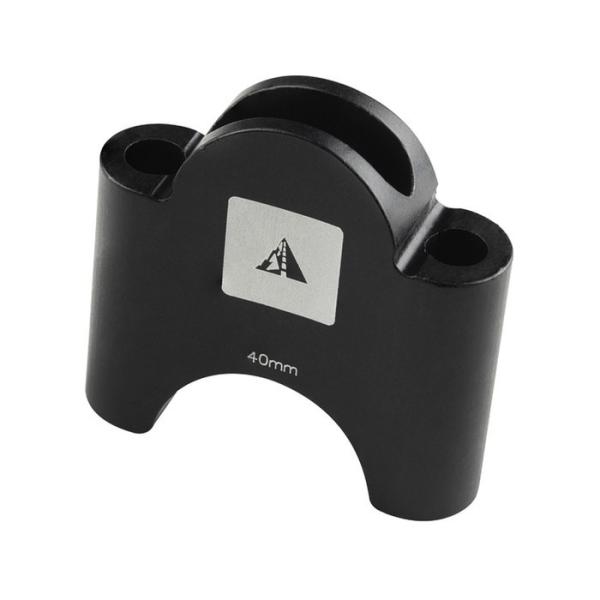 ■適応機種：T+カーボンシリーズ、T+アルミニウムシリーズ、ZBSシリーズ■164g(ペア)■エアロバーのベースバークランプ部分に「ライザー」を挟んで取り付け、高さを調整するキット。■アームレストを含むエアロバー全体を高くできるので、手首の...