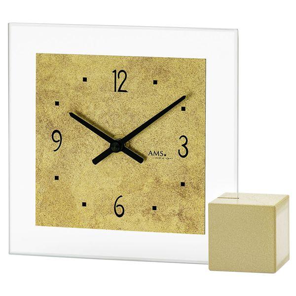 ドイツAMSアームス社製の置き時計です。●サイズ：１９ｃｍ幅×１６cm高さ×４ｃｍ奥行●材質：ガラス、真鍮、アルミニウム●色：ゴールド（文字盤）●ムーブメント：クォーツ式●電源：単３×1●メーカー：AMS（ドイツ）●保証期間：１年