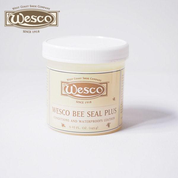 【ブランド】ウエスコ WESCO【商品番号】bee-seal-plus【商品名】ウエスコ 純正レザーオイル ビーシールプラス BEE SEAL PLUS WESCO【容量】5.25oz(149g)【商品説明】Bee Oilを塗った後に使用す...