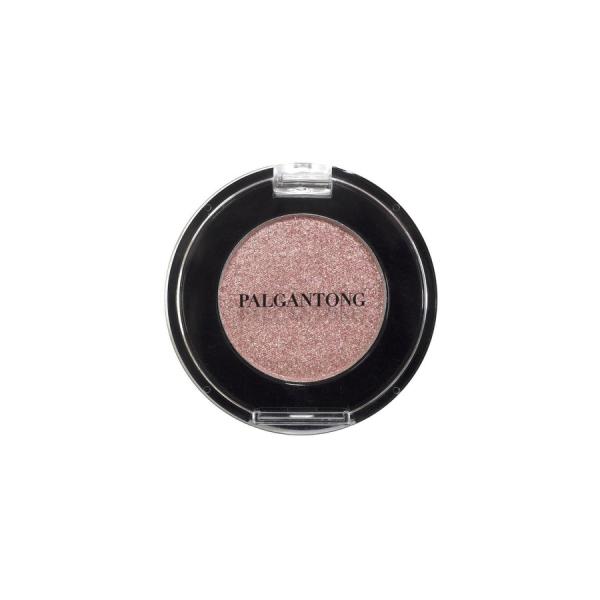 キラうる目元が簡単にできる、モテ甘ピンクのラメシャドウ。涙袋にも使用できるので、簡単にぷっくり涙袋ができます。目尻に使用しても可愛くなります。