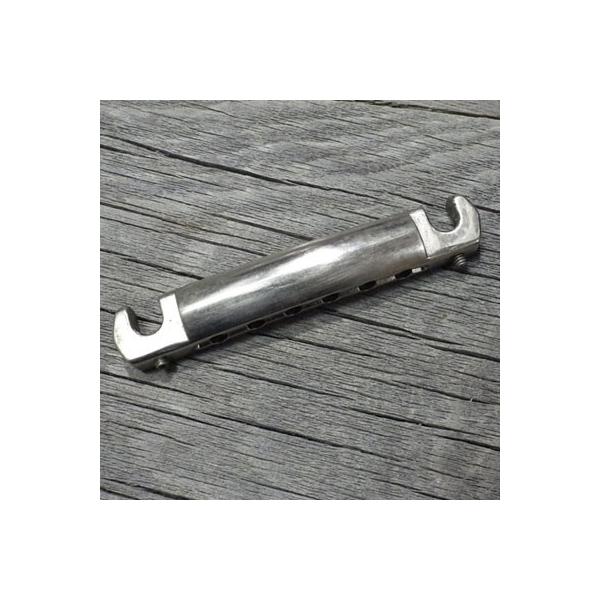 【メール便発送可！！】Montreux 《モントルー》 Light Weight Aluminum Wraparound Tailpiece Relic ver.2 [商品番号：8522] テールピース【モントルー 8522 テールピース】