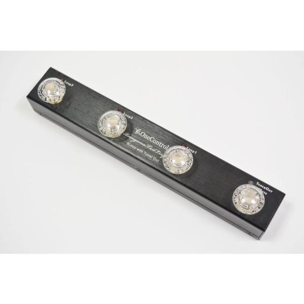 One Control Xenagama Tail Loop 2の中古が入荷しました！！3ループ、チューナーアウト、9VDCアウトx 4搭載の電源供給も可能なトゥルーバイパススイッチャー！付属品：なし※掲載商品売却時に在庫表示につきましては...