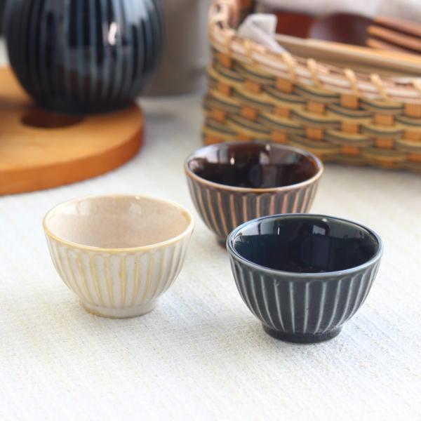 ■商品番号　：　ph-0125■素材　：　陶磁器■サイズ　：　幅/6×6cm　高さ/3.5cm■重さ　：　50g■容量　：　45ml（ほぼ満水）■電子レンジ　：　OK■食洗機　：　OK■生産地　：　日本製　美濃焼■配送荷姿　：　緩衝材■備考...