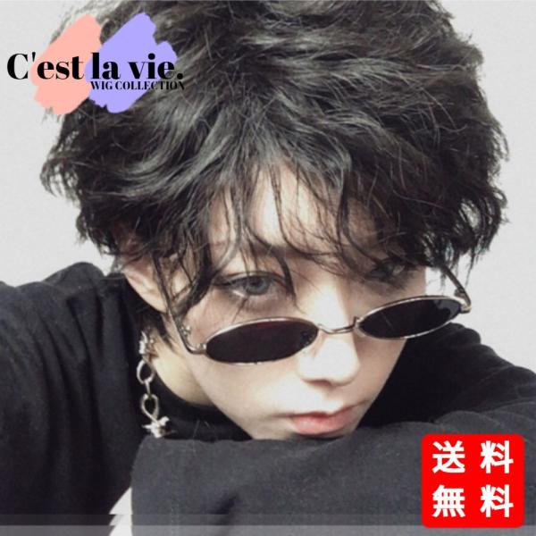 【ミディアム　スパイラルヘアー】綺麗なシルエットを保ちつつ、無造作感を演出したかっこいいメンズスパイラルスタイル！トップの一部はストレートになっており、お好みの流れに調整可能です。アレンジ次第で「色々な遊びができて楽しめる！」と好評なスタイ...