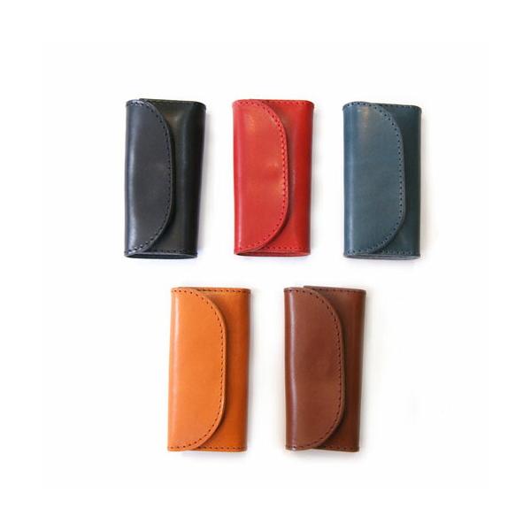 ヴァンティーク・ホールマーク栃木レザーキーケース。2004年に生まれた、ビンテージをメインテーマにしたハンドメイドアクセサリーVantique （ヴァンティーク）。ブランド名は（Verse + Antique 詩的要素を持つアンティーク）よ...