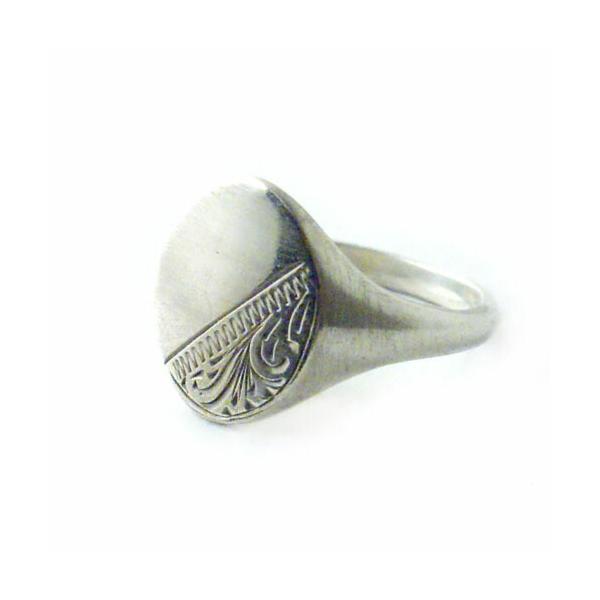 ヴァンティーク・シグネットリングオーバル・ラージ商品番号 VR-SGT-OV-L