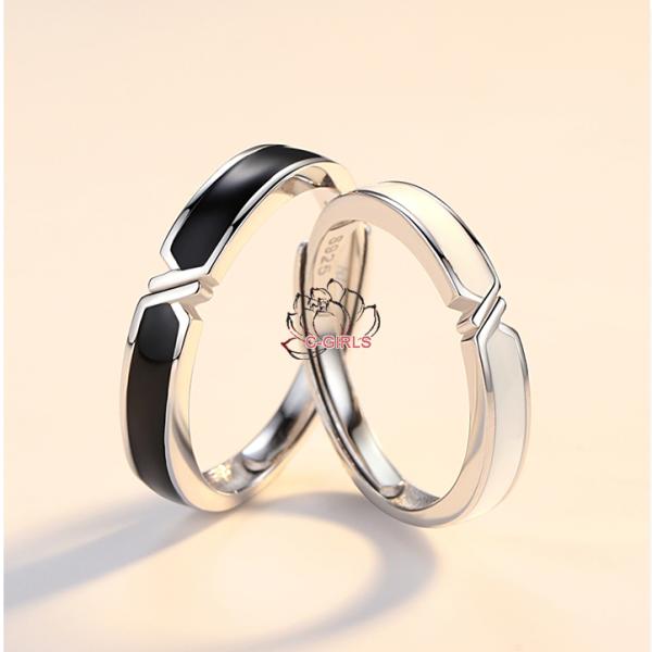 ★☆★商品仕様★☆★カラー：シルバーブランド名： C-Girls真珠屋 貴金属の素材：925シルバー指輪サイズ：フリーサイズ幅：メンズ：3.8mm　レーディス：3.1mm重さ：メンズ：2.6g　レーディス：2.1gその他商品説明：掲載してい...