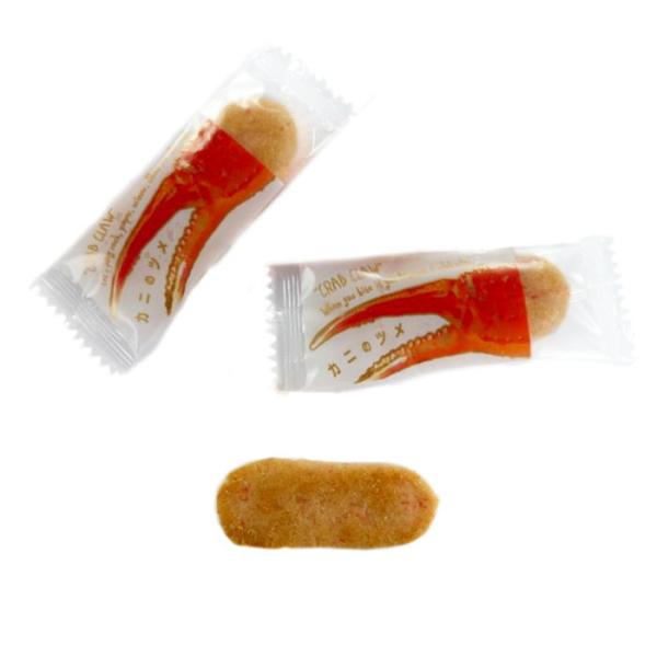 カニの風味豊かなソフトせんべいです。