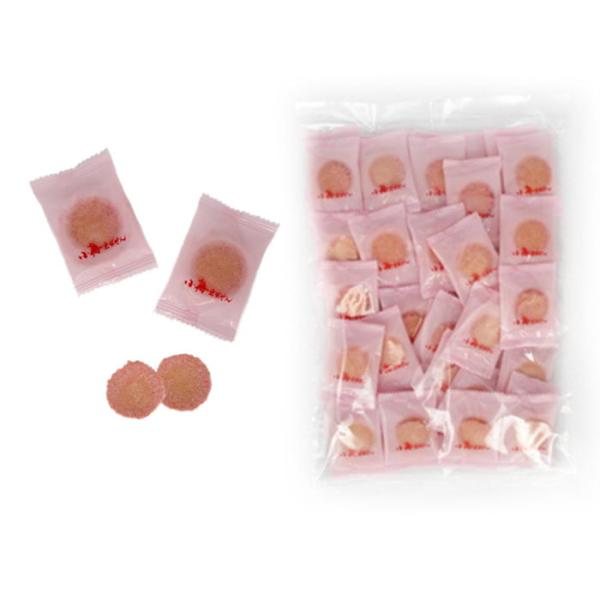 とても上品な梅味のえびせんです。ロングセラー商品です。