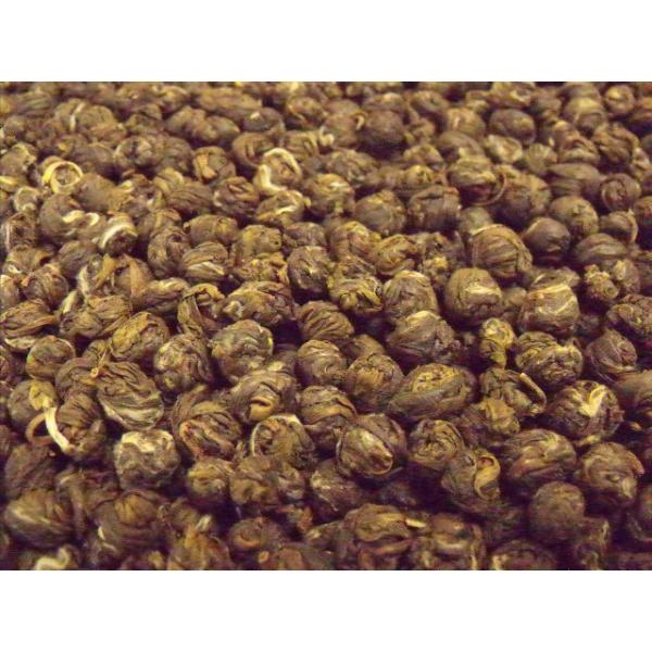 人気のジャスミン茶！すっきりとした味とやさしい香りジャスミン茶は緑茶がベースなのはあまり知られていません(台湾には烏龍茶ベースもある)。巷ではジャスミンの香りを何度付けたかがよく話題に上りますが、素の茶葉が良質でなければ美味しいジャスミン茶...