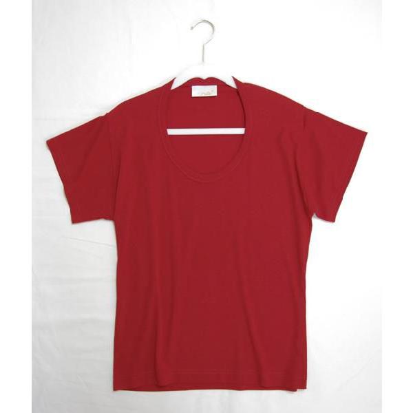 暑い夏向きのさらりとした肌触りの生地。ストレッチ（伸縮性）で、動きやすい。コットン100％。