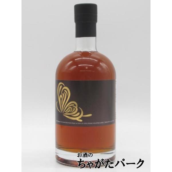 世界でも類を見ない、優しい甘みのあるLAODI S(スイート)Brown。定番ブラウンの工程にはない、63度のホワイトラムに、木質部を取り除いた自社農園の無農薬さとうきびを6ヶ月漬け込みました。度数を高くする事で甘味を最大限に活かしてます。...