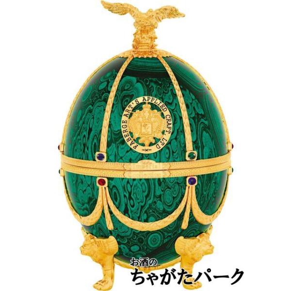 ロシアの伝統的製法で精緻に造られれている「最上のウォッカ」。ラドガ湖の純水を金のフィルターでろ過し、リンデンの密とエキスを加え、より一層まろやかな仕上がりになりました。優美なヴェネツィアングラスのデキャンタに、ハンドメイドの装飾を施した4つ...