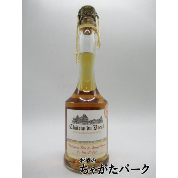 7年熟成のカルバドスですが、最後の数ヶ月をオロロソシェリーが入っていた小さいフレンチオーク樽でフィニッシュをかけた限定品。伝統的手法の中に革新的な試みを取り入れることで、本来の味わいに加えてエレガントさを併せ持つカルバドスに仕上がっています...