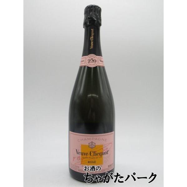 ７５０ミリヴーヴ・クリコはランスのメゾン。創業は１７７２年。自社畑３６０ヘクタールで生産量の２５％をまかなっています。品質の安定性には定評があり、絶大な人気を誇ります。【VEUVE CLICQUOT ROSE】スパークリングワイン(発泡性)...
