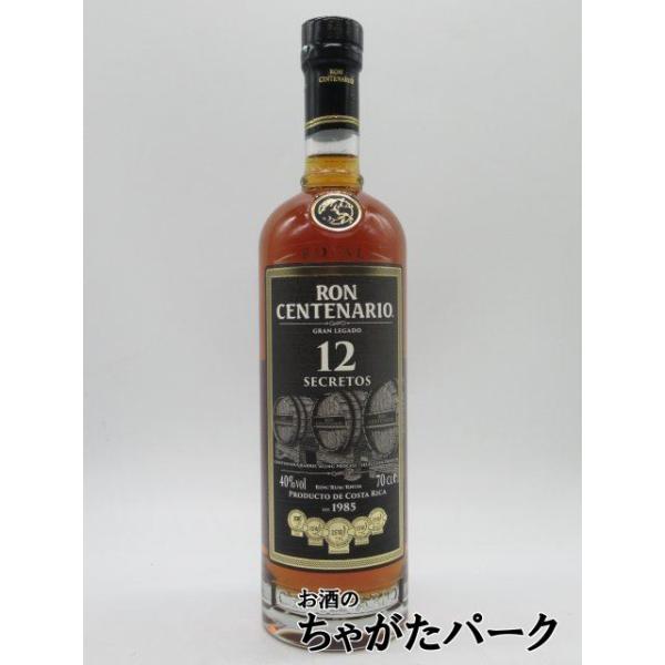 スコットランドのハイランド地区とローランド地区でウイスキーを熟成していたアメリカンホワイトオーク樽で、12年以上熟成したラム原酒をそれぞれ50％ずつブレンドしています。やや甘口となるスタイルで、非常に滑らかな口あたりとハーブのような余韻が特...