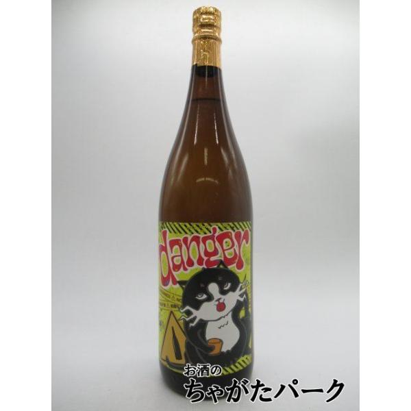 「珍しく」「美味しい」酒質を追求し、「黄金千貫×黄麹×黒麹×常圧蒸留」に辿り着きました。美味しくて飲み過ぎてしまったニャ〜!!猫ラベル良質なサツマイモ「黄金千貫」を使用し、重厚感を醸し出す「黒麹」に、温度管理が難しい日本酒用麹「黄麹」を加え...