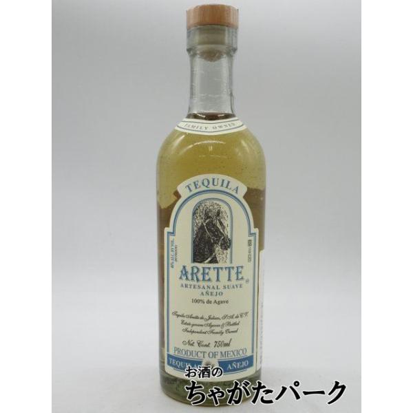 オークやキャラメルの甘みが胡椒のスパイシーさと調和した味わい。アニェホながらもアガベの味わいが感じられる。18ヵ月熟成。Arette（アレッテ）テキーラ自治区に蒸留所があり、非常に古い蒸留所の一つ。100％ブルーアガベで無添加のテキーラを製...