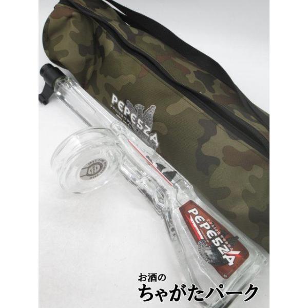 個性的な形をしたボトルに高級ウォッカが入ったレアアイテムです。登録日：20241109スピリッツウォッカバレンタインデー ホワイトデー 母の日 父の日 お中元 御中元 敬老の日 ハロウィン お歳暮 御歳暮 クリスマス 年越し 年末 誕生日 ...