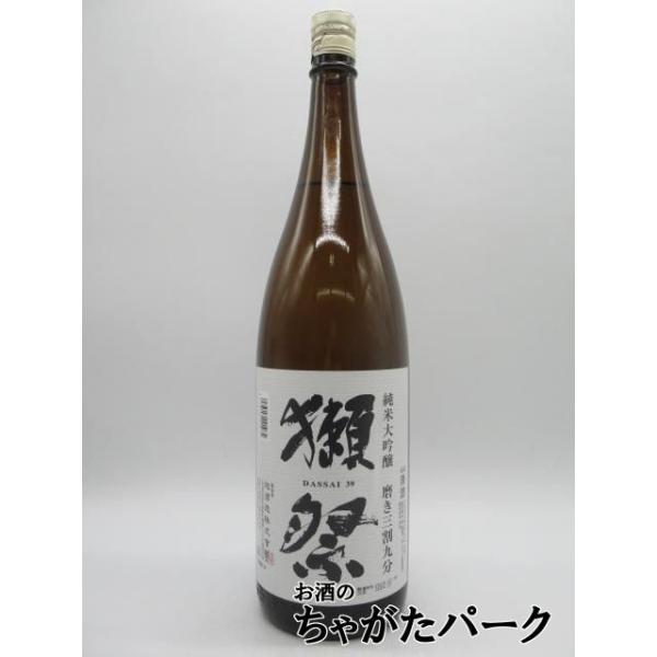 華やかな上立ち香と口に含んだときに見せる蜂蜜のようなきれいな甘み。飲み込んだ後の長い余韻。これぞ純米大吟醸。何より、酒のある楽しい生活を提案する酒蔵であり続けたいと考えています。生活の、一つの道具として楽しんで頂ける酒を目指して、「獺祭」(...