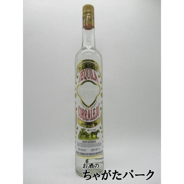 製造元はメキシコで初めて商業的な生産を始めたコラレホ蒸留所。同蒸留所の創立は１７５５年ととても長い歴史があり、２００年以上に亘って最高品質のテキーラをつくり続けてきました。ブランコは、アガベ１００％を原料に銅のポット・スティルで蒸留してつく...