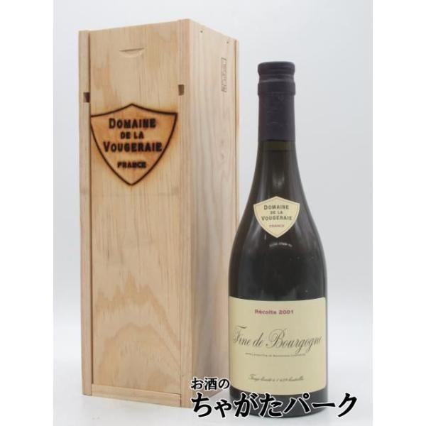 ブルゴーニュを代表するドメーヌの手がけるフィーヌです。他に類をみない丁寧な造りで、11年間樽で熟成されています。その年月を経て艶のあるブロンズ色とバニラのような古色を引き出しています。トップノーズで感じるやや焼いたパンのような酸味が、繊細で...