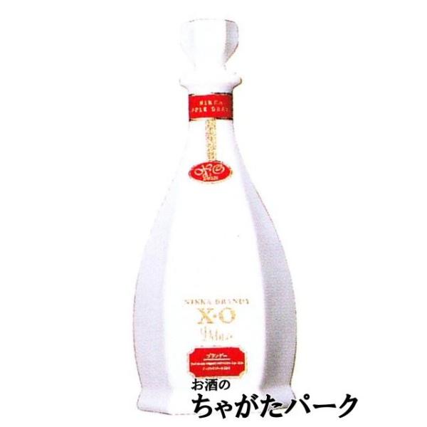 ４０度　６６０ミリ　厳選した長期熟成の林檎のブランデー原酒をふんだんに使用したことによる樽熟成の重厚な味わいと、林檎ならではの華やかな香りが特徴です。【NIKKA XO　ＤＥＬＵＸＥ】ブランデー日本　バレンタインデー ホワイトデー 母の日 ...