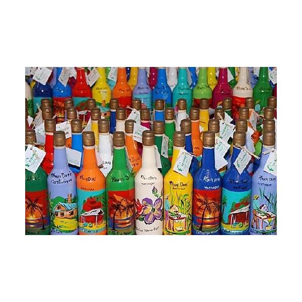 マルティニーク島の風景を1本1本ボトルに手描きしたスペシャルボトルです。２００７年のタタンカ・コレクションより１〜２年程若い原酒を使った分、お求め易い価格になっています。       ボトルのデザインは選ぶことが出来ません。【ＴＲＯＩＳ　Ｒ...