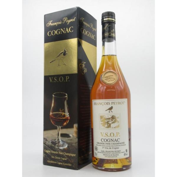 グランド・シャンパーニュ地区に２３ｈａの畑をもつペイロー家が、自家蒸留している製品。もちろん、グランド．シャンパーニュ規格品です。ぶどうは、ユニ・ブランとコロンバール種。それを水圧式水平プレスで搾汁。蒸留は、当主フランソワ・ペイローと息子の...