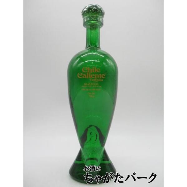 ４０度　７５０ミリテキーラの産地メキシコを強く連想させる唐辛子の形をしたテキーラ。オーレ蒸留所の新ブランド「チリカリエンテ」。蒸留から６０日以内にボトリングしているため、新鮮で品種の特徴がよく分かります。生産に於いては大きなこだわりがあり、...