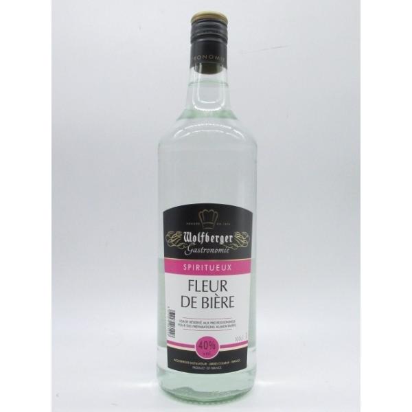 「フルール・ド・ビエール」はフランス語でビールの花という意味。濃厚なビールを銅製のポットスチルで蒸留。ゆっくりと薪をくべるヴォルフベルジェール社独自の伝統秘法により、ビール本来の芳醇な香りを失うことなく、ホップのフレッシュな香りと風味が保た...