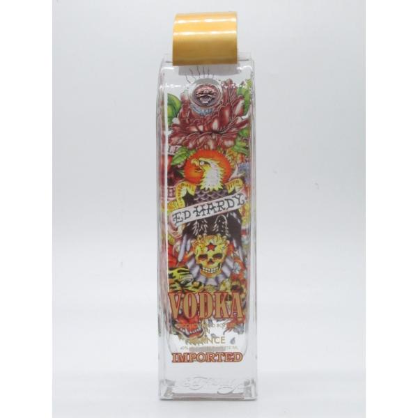 ４０度　７５０ミリフランス・コニャック地方で職人たちに5回蒸留によって作り上げられた、プレミアムウォッカの名品です。モダンタトゥー(刺青）のパイオニアとして知られる伝説のタトゥー・アーティスト、Don Ed Hardy(ドン・エド・ハーディ...
