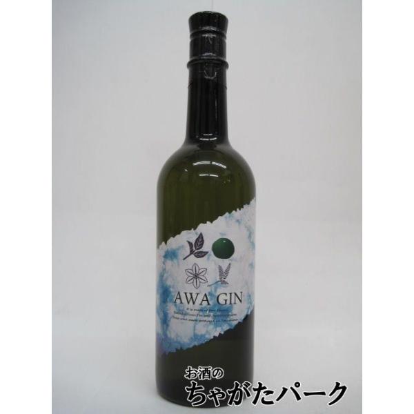 徳島の素材を中心に100％国産原料のみを使用して作りあげました。大麦などを使わずに徳島県産山田錦の等級米を全量使用して丁寧に醸したもろみとポットスティル（単式蒸留器）とパテントスティル（連続式蒸留器）の異なるタイプの蒸留器を用いて複雑味のあ...