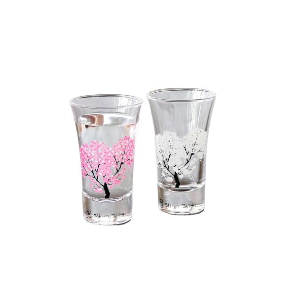 「商品情報」温度で変化する酒器　『冷感桜　グラス天開』　お酒を飲む楽しみが広がる不思議なグラス！このグラスに冷たいお飲み物（１７度以下）を注ぐとグラス一部に桜が！！皆様のお酒の席を盛り上げ、会話が弾むこと間違いなしのグラスです。季節に関係な...