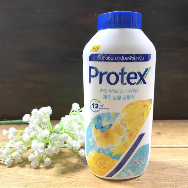 【商品】プロテックス　Protex　フラワーフレッシュサイズ：幅約7cm　高さ16cm容量：140ｇ海外製品です。皮膚の敏感な方、神経質な方などのご購入はお控えください。クールでさわやかなクーリングパウダー、極限の冷却力をあなたの肌で体感し...