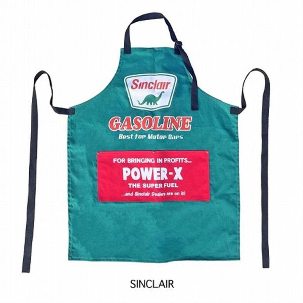 丈夫で使い勝手の良い「WORK APRON」首ひもはバックル式で調節可能なので動きやすく、シワになりにくい丈夫なコットン生地で作られたエプロンです！D.I.Yやガレージ作業、ガーデニング、お掃除、飲食店、雑貨屋など色々な現場で使いやすくする...