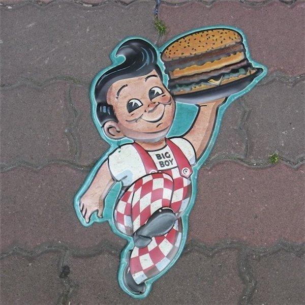 文字もエンボス加工でくっきりと！！ ガレージ、お店、お部屋に！！ サイズ:H38×W30cm　　※ブリキ看板はブリキと言う素材から若干の反りや曲がり、塗装のはげ、薄い傷等がある場合がありますがこれらはブリキの素材を加工して出来る製造工程上の...